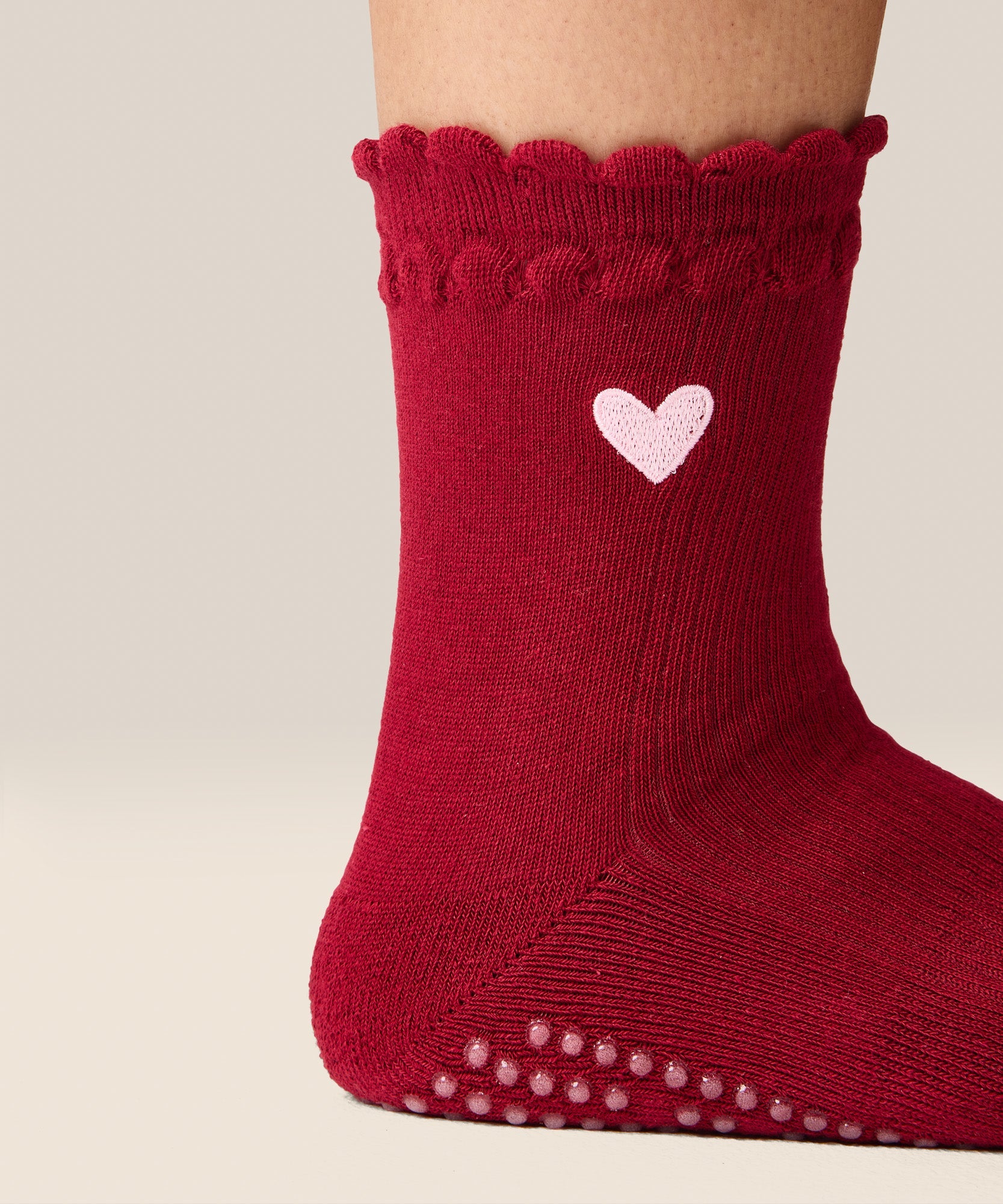 Crew Non Slip Grip Socks - Heart Ruffle Burgundy